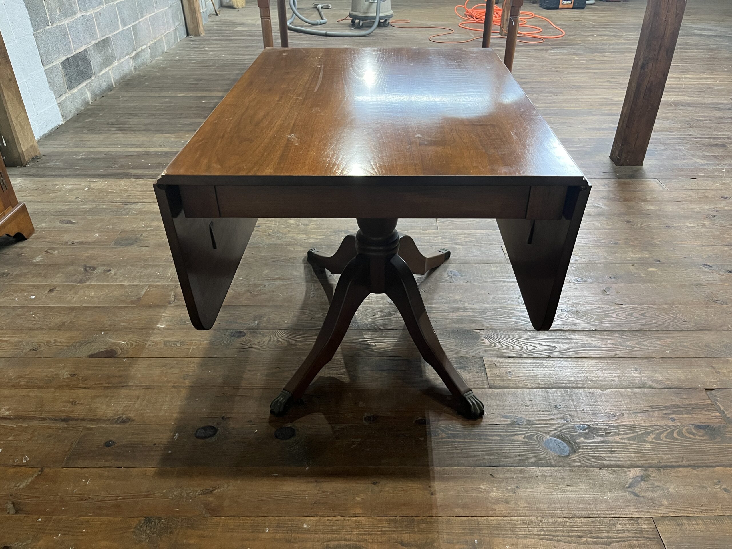 Duncan Phyfe Drop Leaf Table 526T - Walnut (2327-002) | Clore Furniture